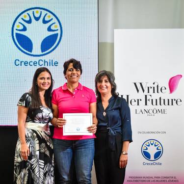 Write Her Future: Cuidado Para Todas las Mujeres - Lancôme